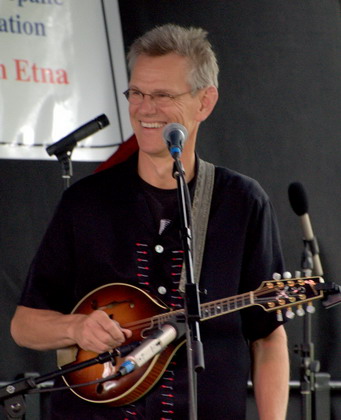 About the Band – The Susie Glaze New Folk Ensemble